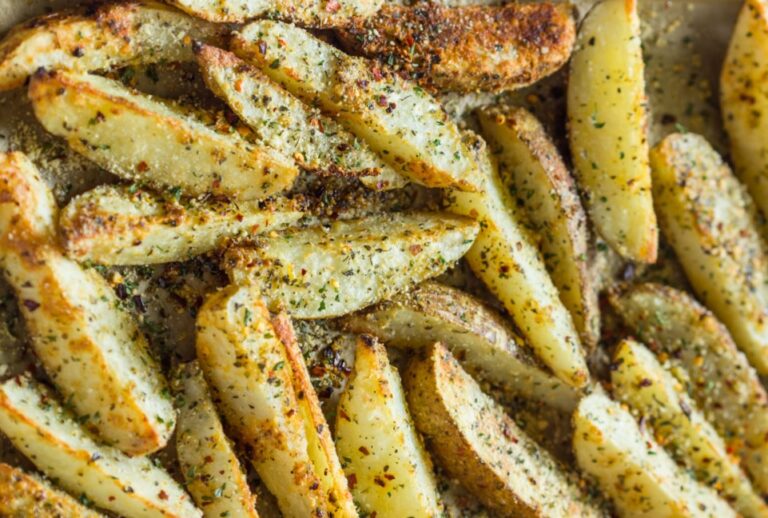Delicious Baked Potato Wedges Recipe